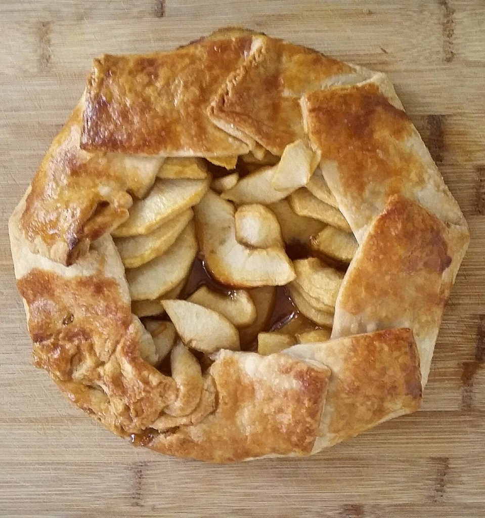 Rustic Freeform Apple Pie – dawns-ad-lib.com®